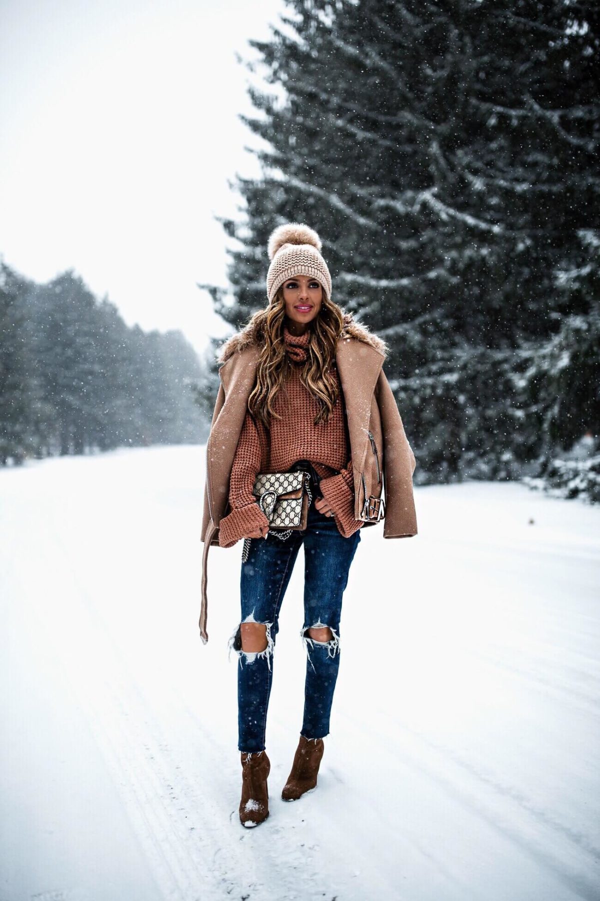3 Essentials For A Chic Winter Outfit. - Mia Mia Mine