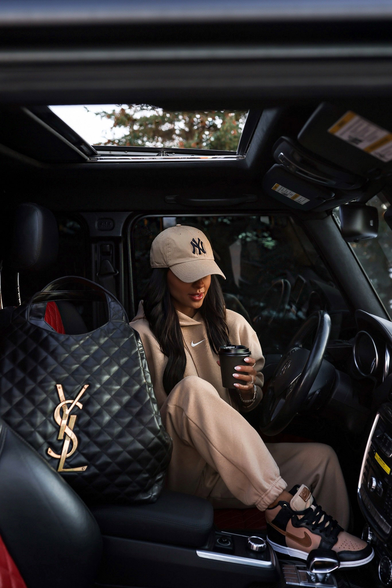 Every Outfit to Pack for Your Next Ski Trip - Mia Mia Mine